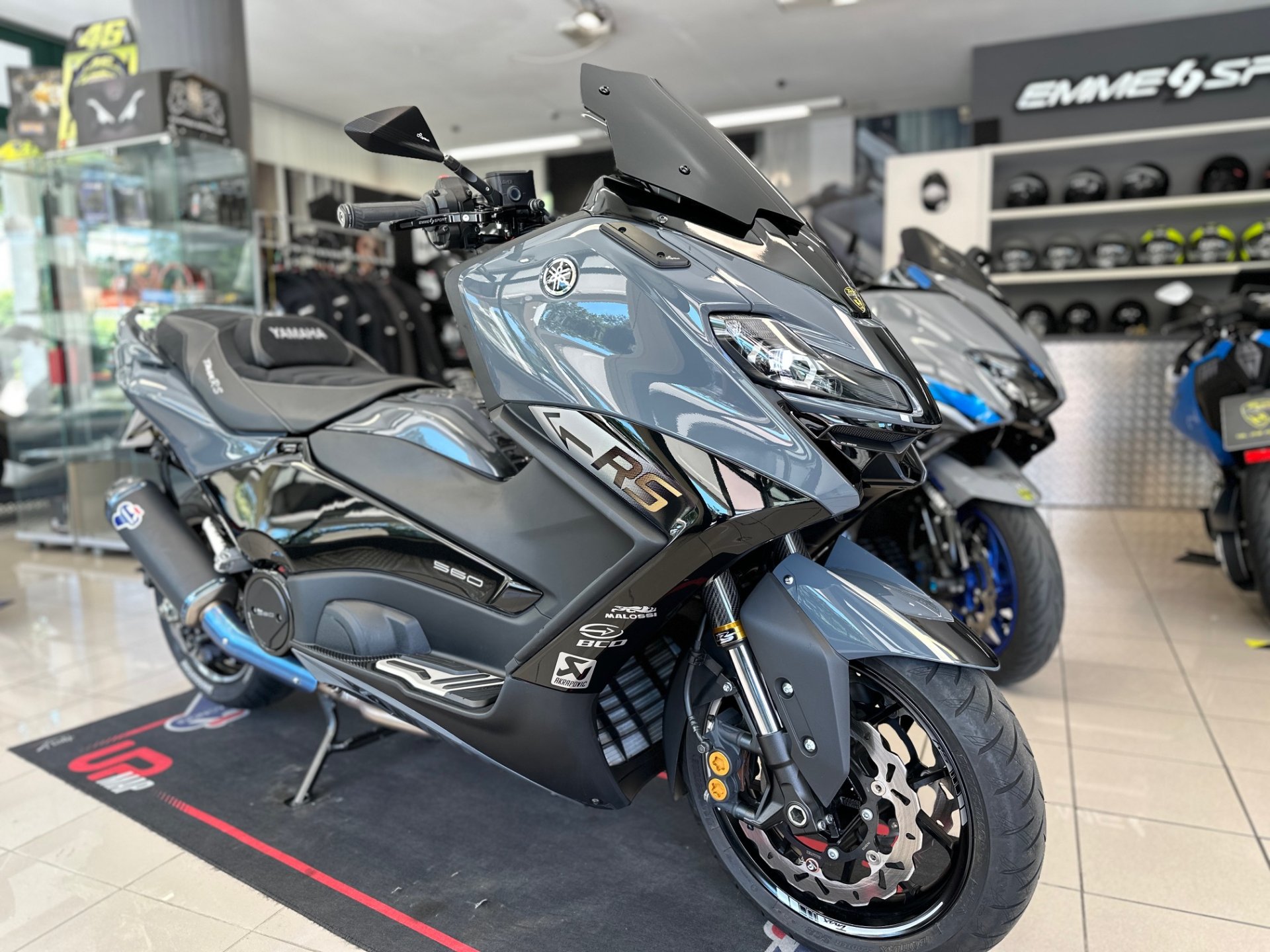 YAMAHA TMAX 560 TECk MAX RS N°285