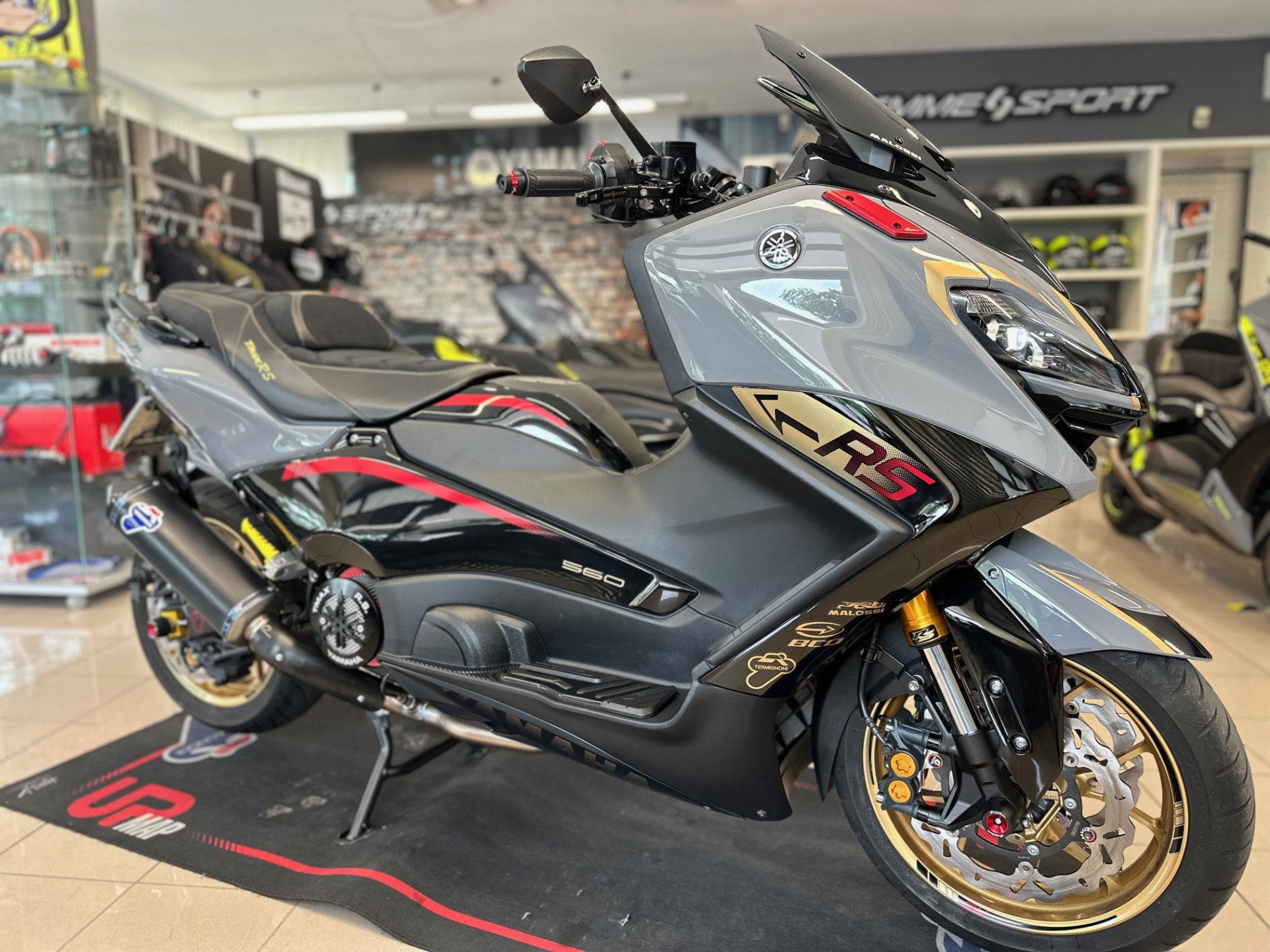 YAMAHA TMAX 560 TECk MAX RS N°285