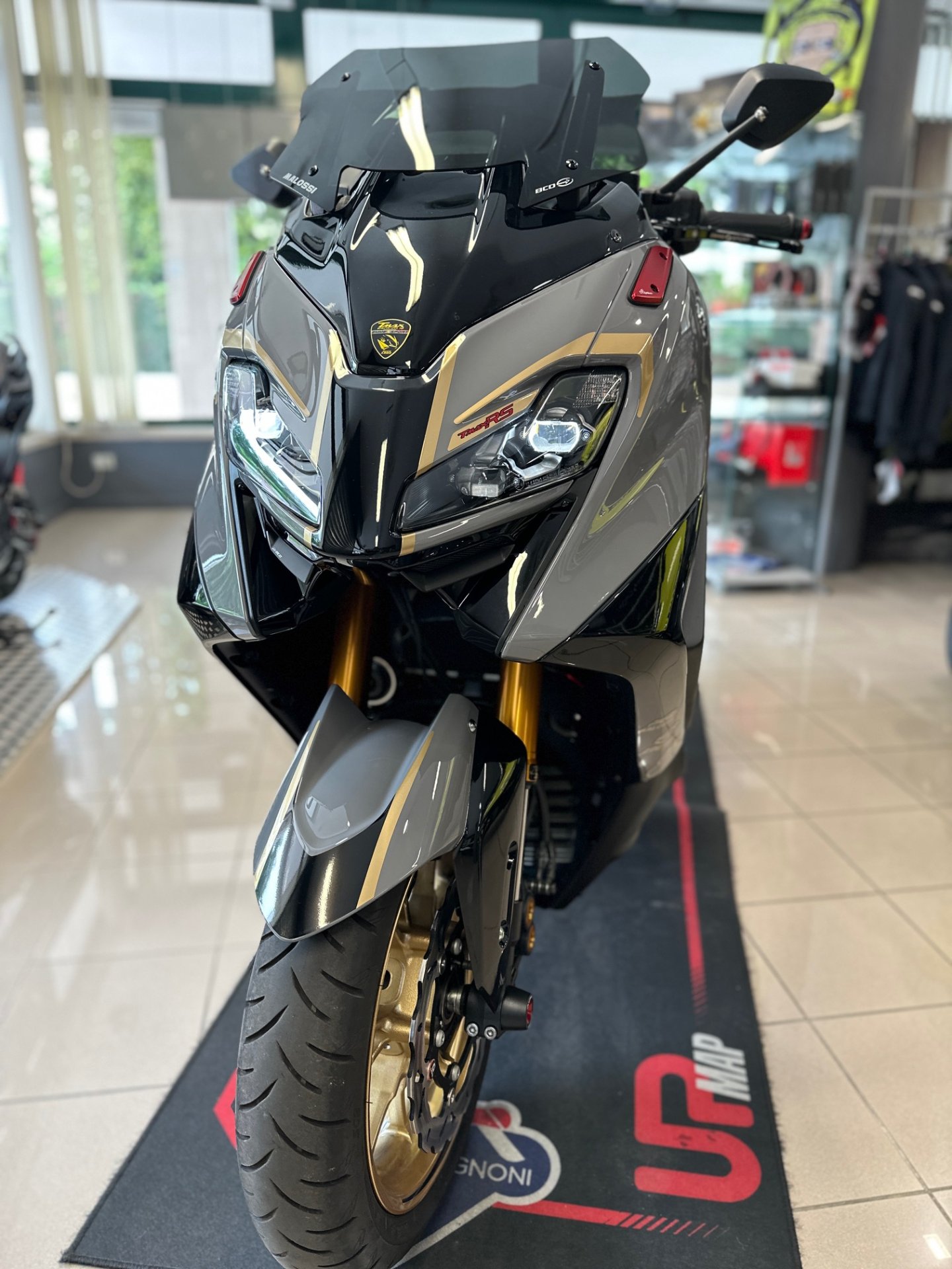 YAMAHA TMAX 560 TECk MAX RS N°285